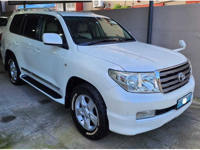 Vendo toyota land cruiser vx Maputo - www.soboladas.co.mz