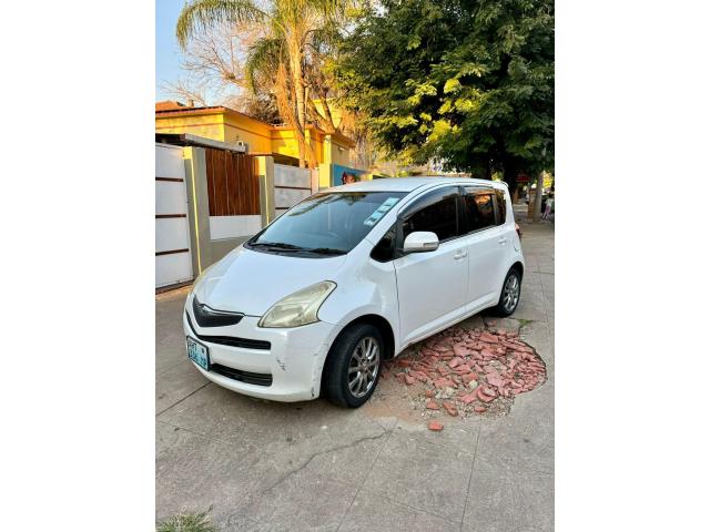 Toyota Ractis Maputo - www.soboladas.co.mz