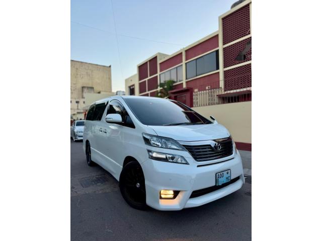 Toyota Vellfire Maputo - www.soboladas.co.mz
