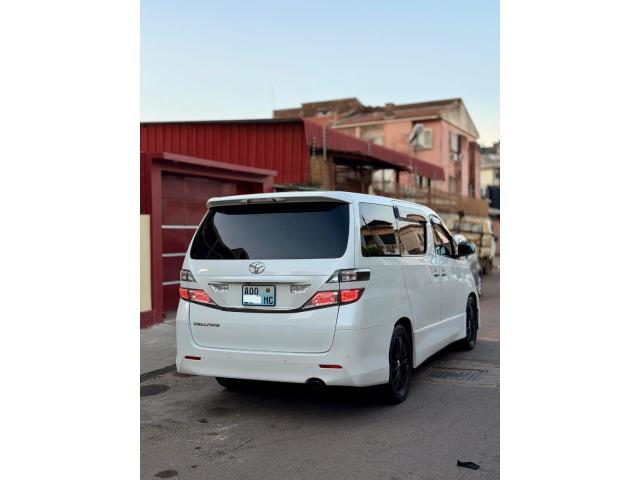 Toyota Vellfire Maputo - www.soboladas.co.mz