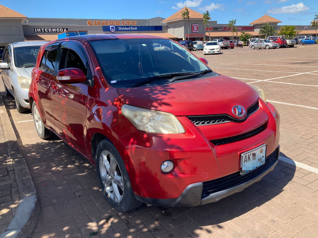 Vendo toyota ist Maputo - www.soboladas.co.mz