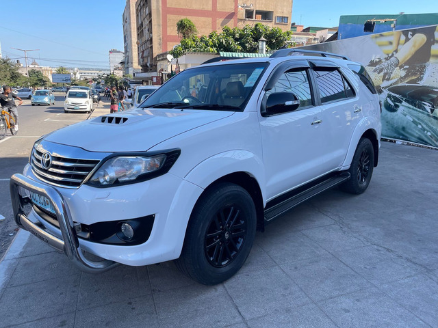 Toyota Fortuner 4x4 Maputo - www.soboladas.co.mz