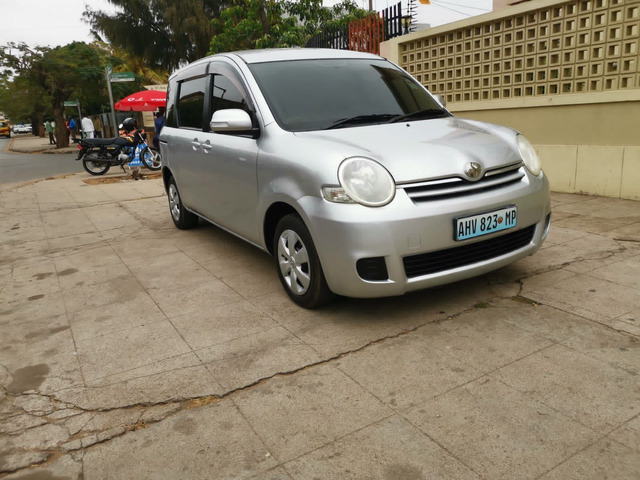 Toyota Sienta Maputo - www.soboladas.co.mz
