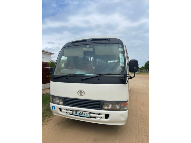 Vendo toyota Coaster hz Maputo - www.soboladas.co.mz